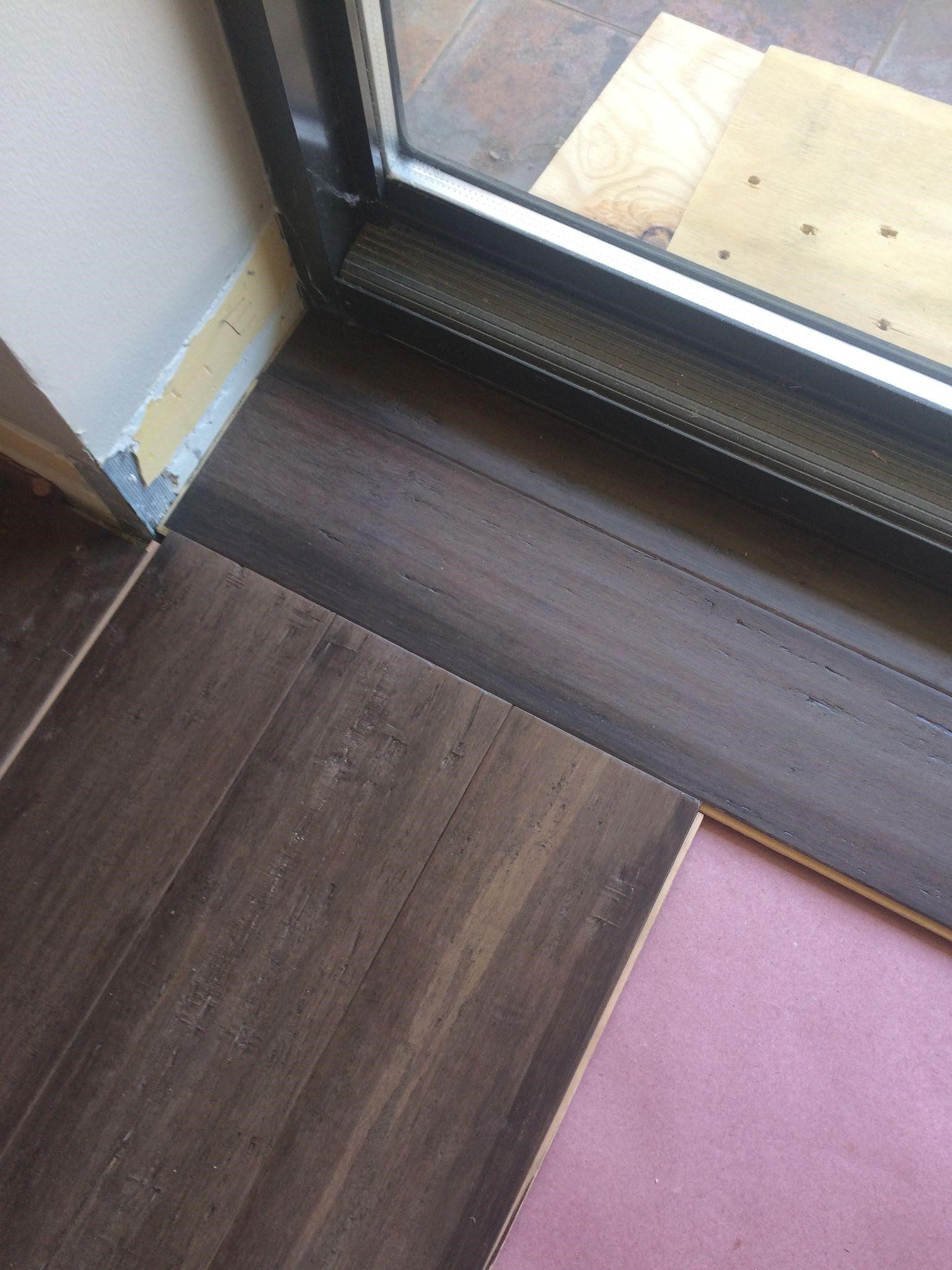 How to Remove Vinyl Plank Flooring | ElmWood Flooring